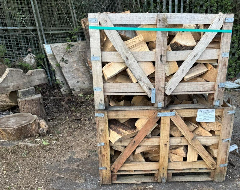 Croydon Surrey Logs - City Suburban Tree Surgeons Recycling | Croydon ...